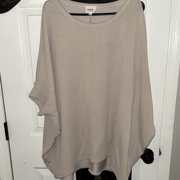 ANDREE BY UNIT | Tops | Andree Beige Ribbed Knit Top 2x3x | Poshmark